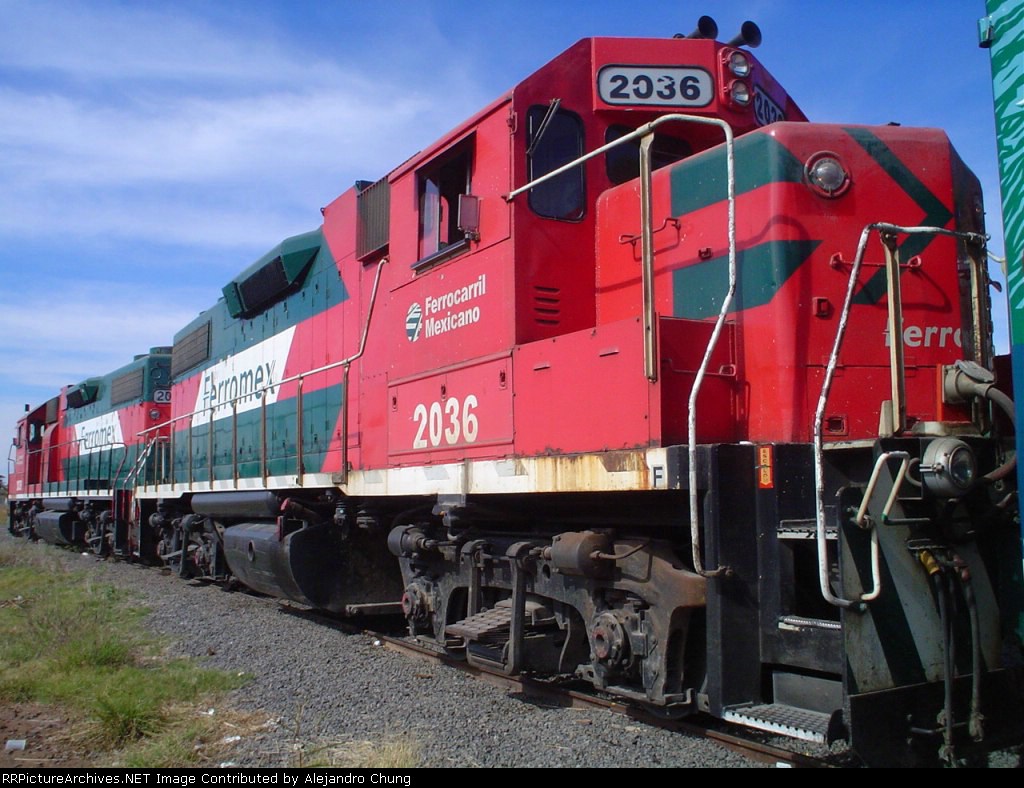 Ferromex GP38-2 2036 and 2039